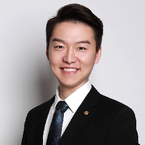 太阳底下一棵树 