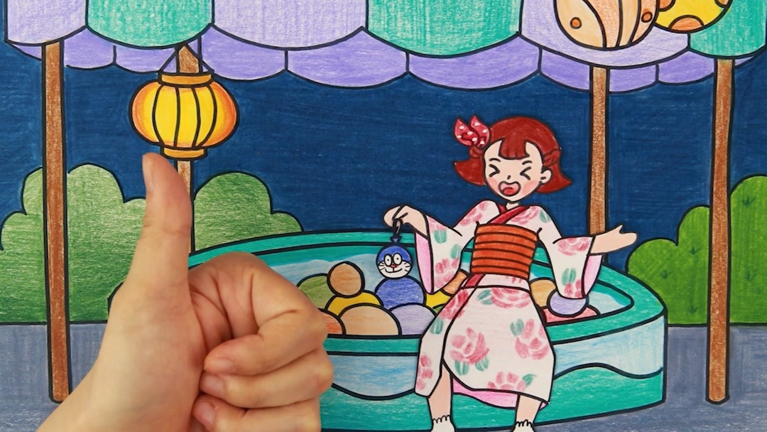 手绘定格动画:小美挑战射击玩偶游戏,成功赢得喜欢的玩偶!