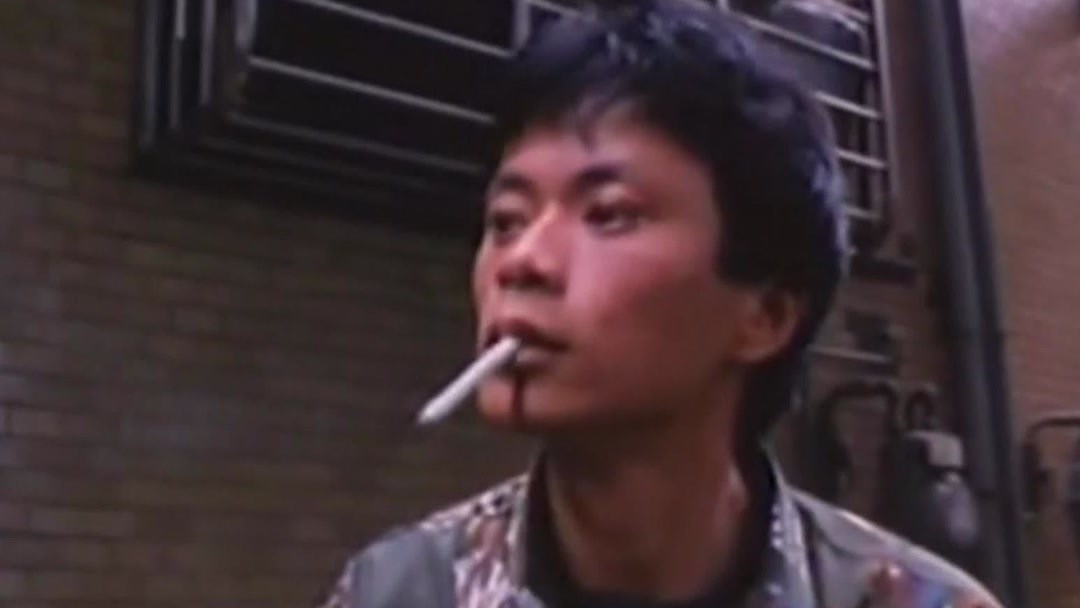 追魂伞:瘾君子刚拿到毒品,警察就出现了,想跑都跑不了!