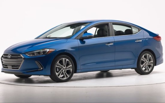 2017 现代 伊兰特/领动 正面25%偏置刚性壁障碰撞测试(驾驶侧) iihs