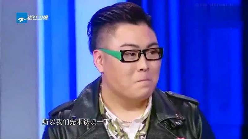 男子模仿张宇,音色简直一模一样,原唱都不敢相信自己的耳朵