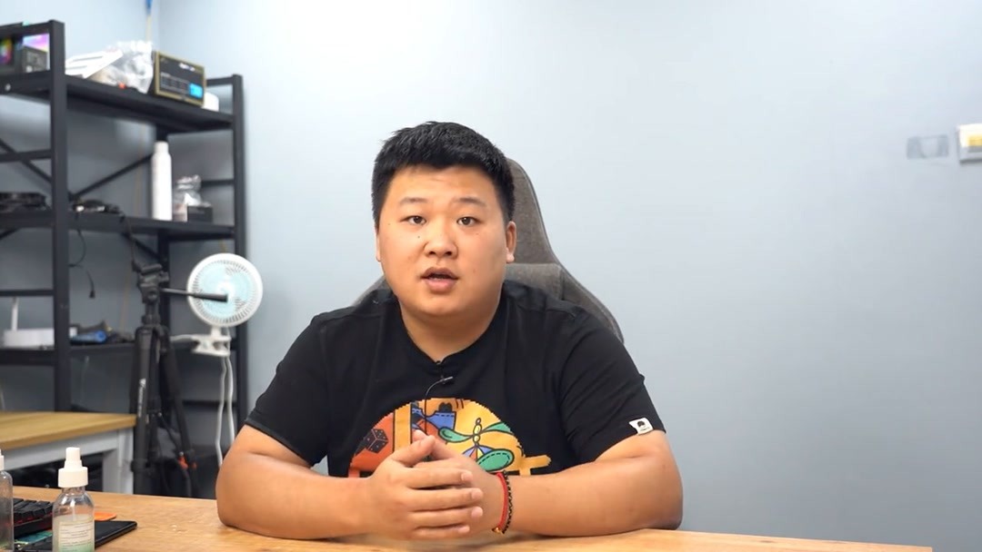 微星小飞机如何显示FPS?