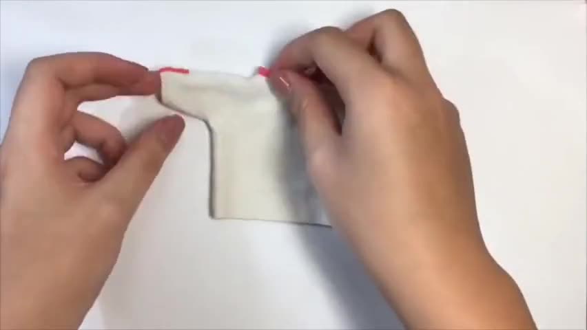 给芭比娃娃做衣服