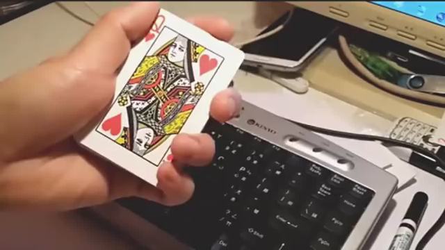 有趣的魔术,扑克牌数字在手中发生多次变化,原来如此简单!