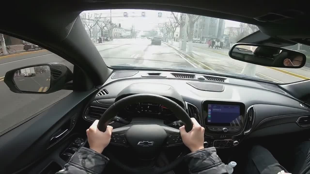 雪佛兰探界者RS底盘很扎实#雪佛兰