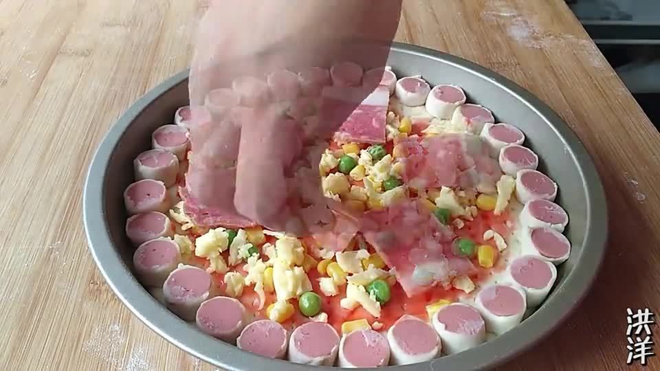 家庭版披萨的做法,香气扑鼻,色泽金黄