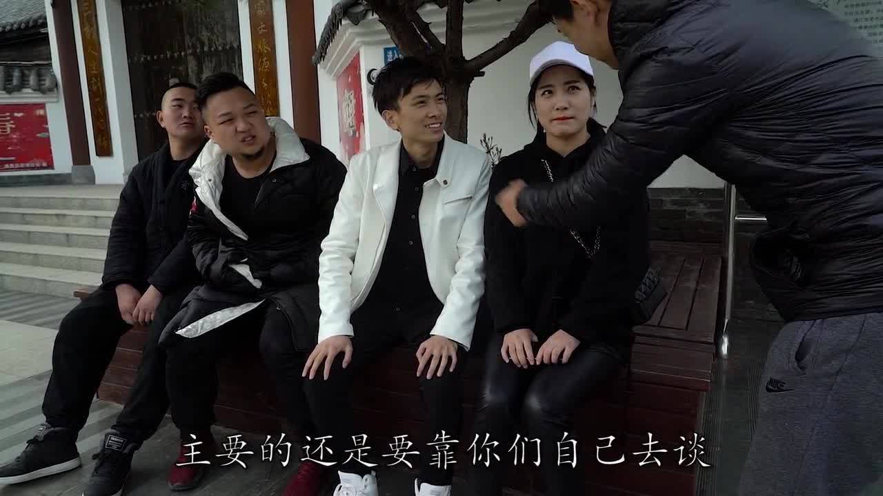 二货帮女孩买姨妈巾,为避免尴尬想出一个好方法,哈哈
