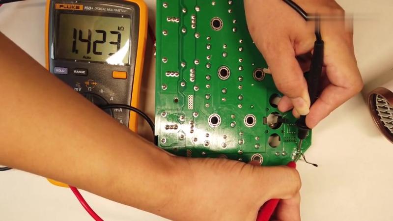 NTC热敏电阻长啥样?温度采样和过温保护电路讲解!—电机控制器