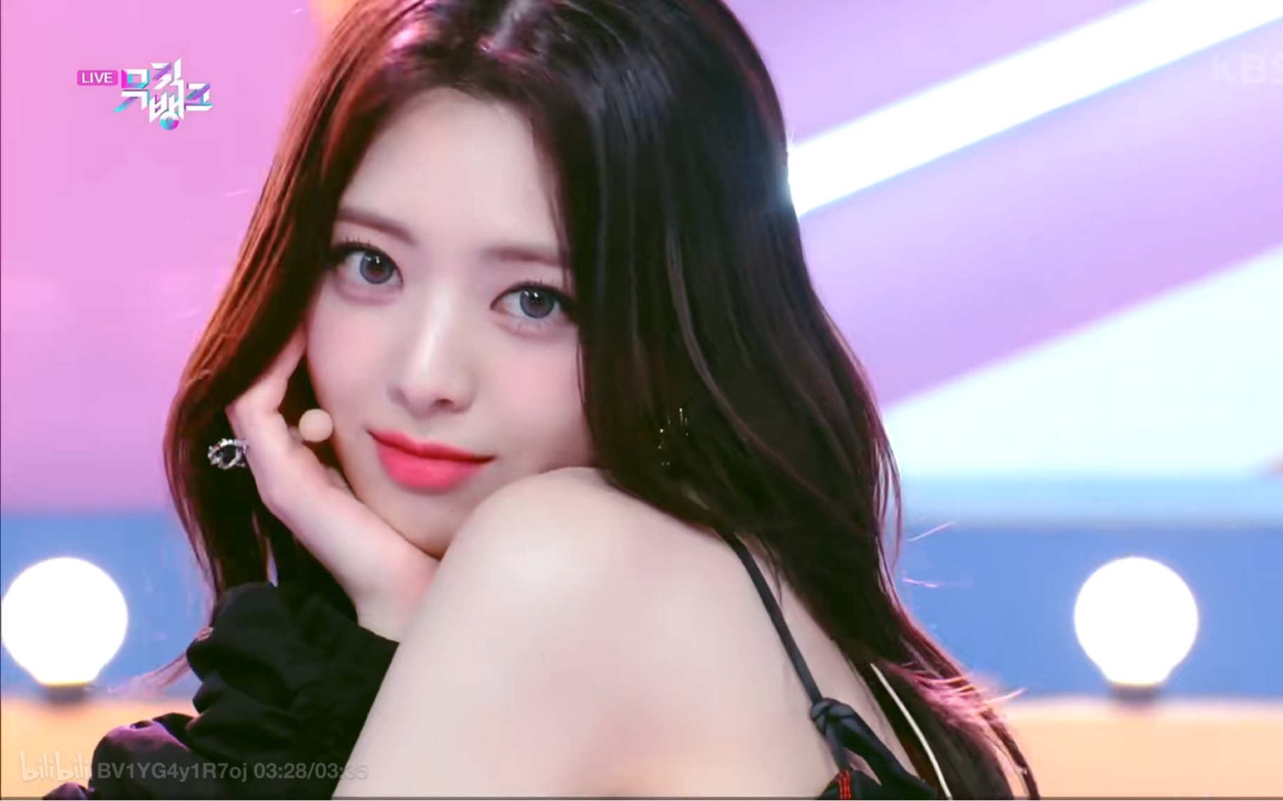 ...梯女皇回归用实力打脸唱衰者,ITZY回归新曲Cheshire双人翻唱【ITZY】