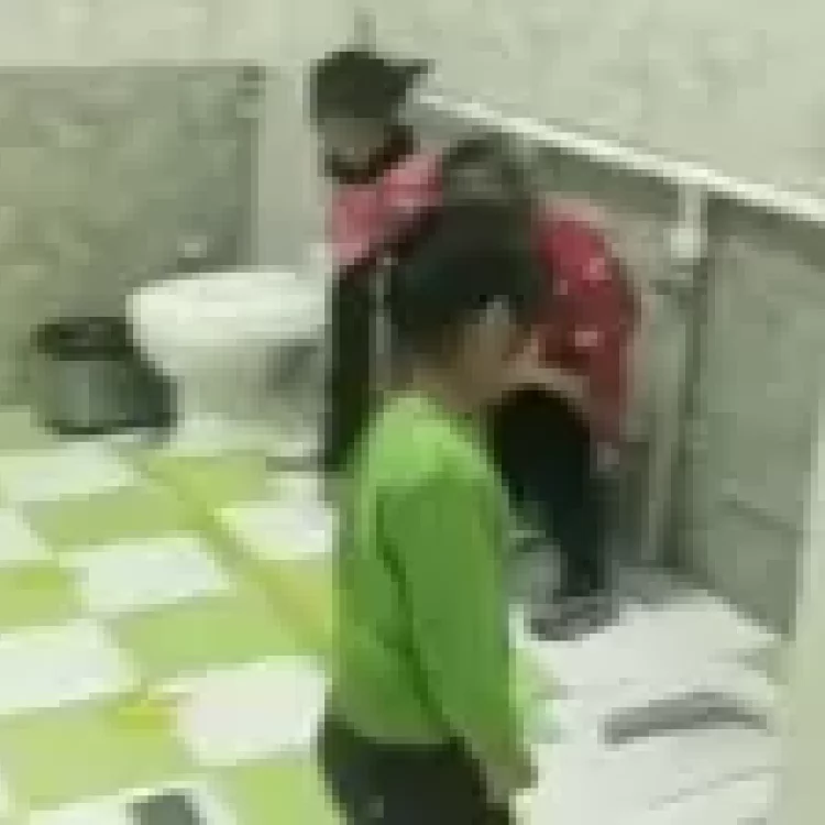 白云区民族幼儿园如厕