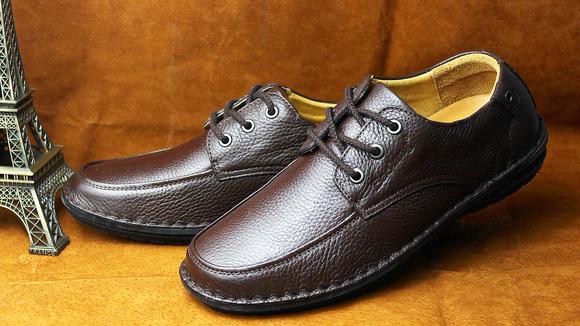 皮鞋划破就丢掉?只需涂一点它,轻松修复划痕