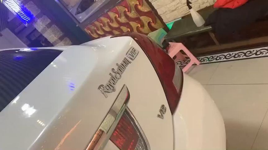 V8 4.3 皇冠ߑ� #豪华商务车 #dou是好车