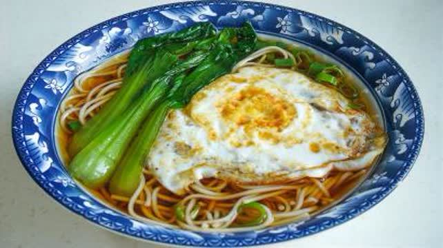 1块钱面条1个鸡蛋,简单易做,一天三顿吃都不腻,营养美味还健康