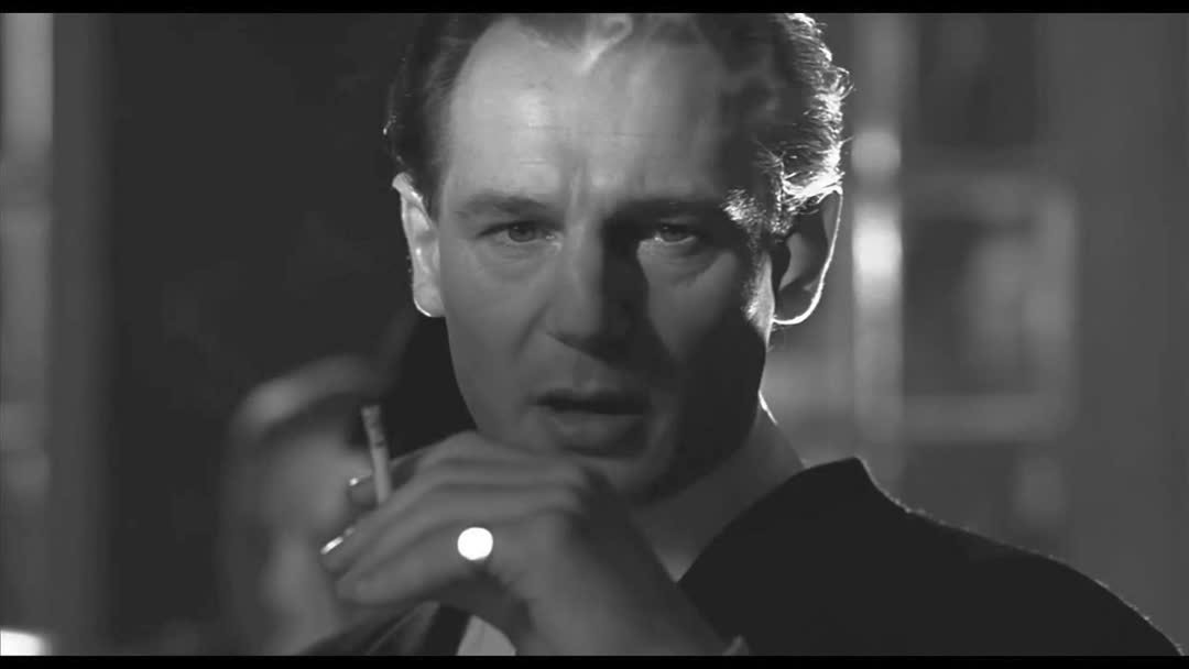 辛德勒的名单:聪明人总会在一旁默默观察,辛德勒就是这样的人