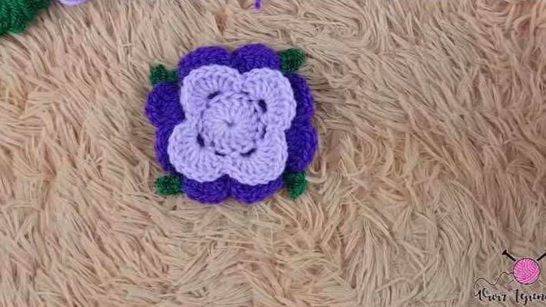 手工毛线编织教程:钩针编织3D美丽的四瓣花,缝在衣服上锦上添花