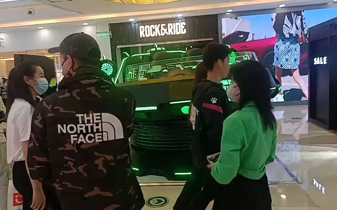 景区VR虚拟现实设备v18651790361 星际飞碟VR设备厂家 vr多人游乐...