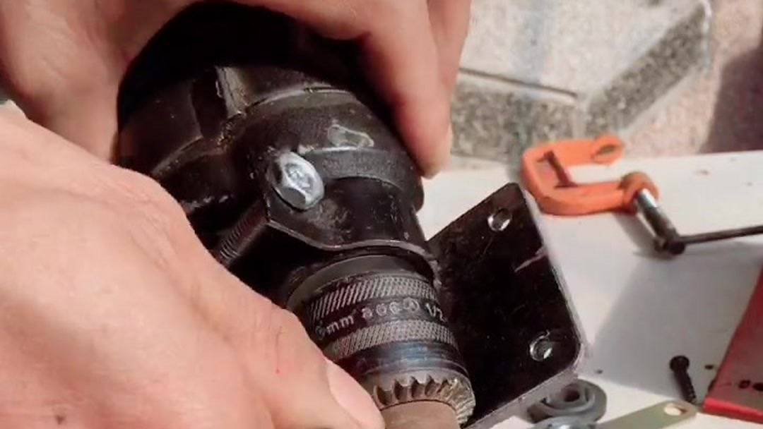 电钻改装小台锯教程来了