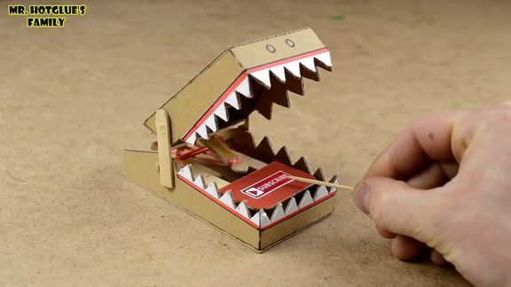 创意:用纸板自制简易捕鼠器