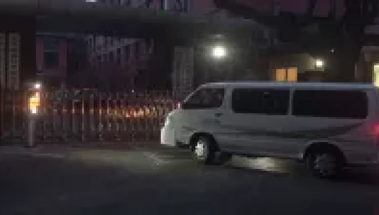 北京市政府管理处车牌识别系统控制电动门,龙鼎瑞通机电,门禁小边门...