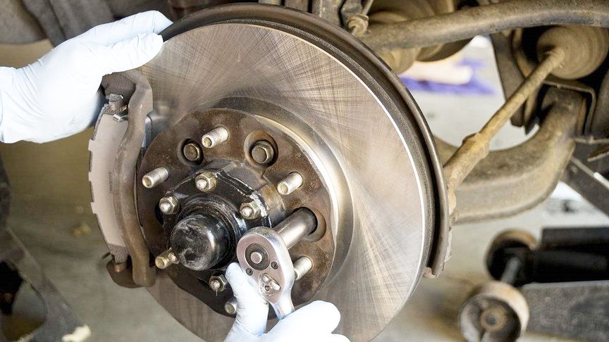 刹车片多久更换一次比较好?