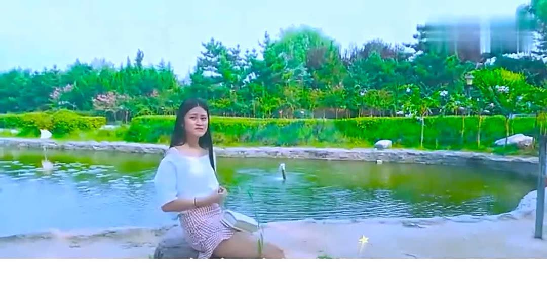 热烈推荐!唱起歌曲《月亮之上》,一听就会喜欢