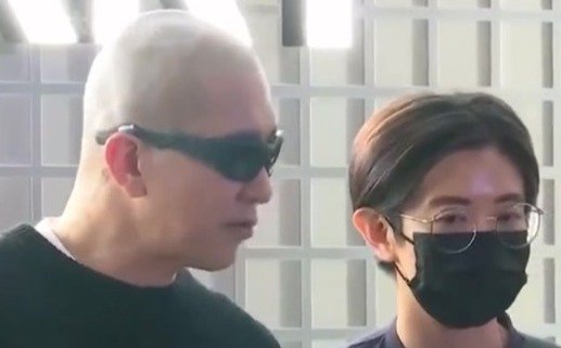 具俊晔月底将返韩 网友:光头确实有问题?