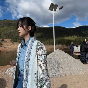 莫莫是谁啊 