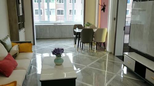 这套房子装修的真漂亮呀,设计师水平也是很高,一起来欣赏一下吧!