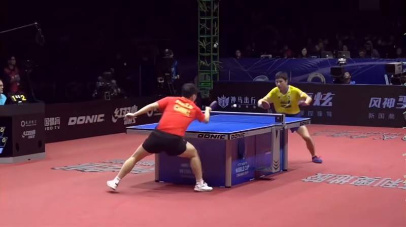 用观众视角看樊振东比赛效果怎么样?球迷:完全不是同一种运动!
