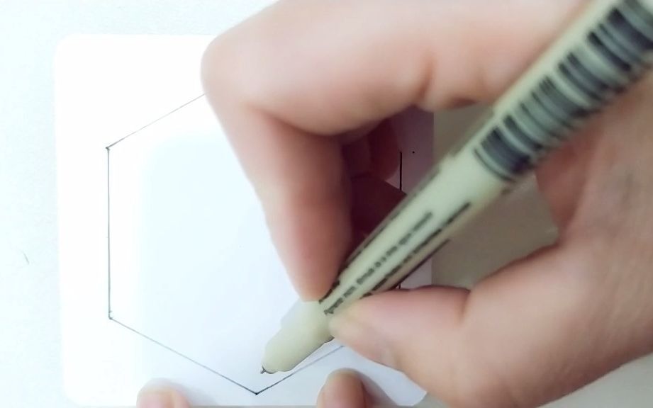 【解压禅绕画ing】零基础禅绕画视频,准备好纸和笔,却忘记准备手