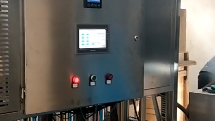 医院蒸馏水制水机 冠宇列管多效300L/H,符合注射用水标准