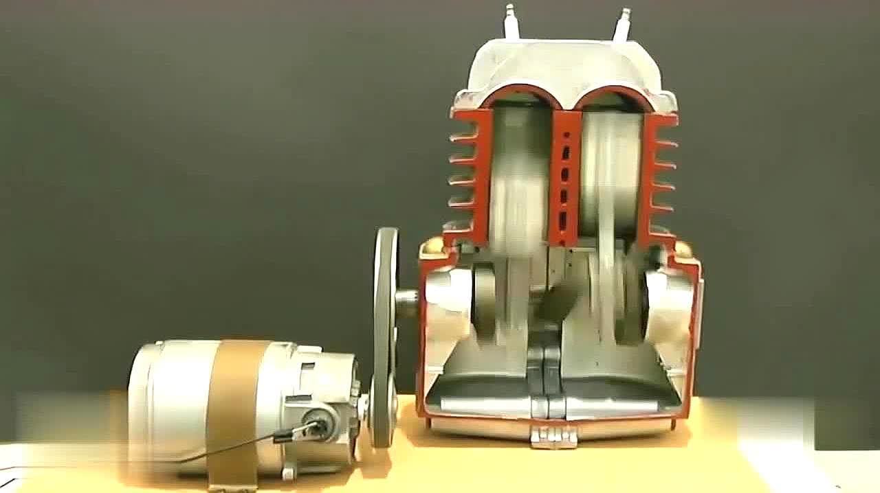 机械演示,发动机运行时气缸内的活塞运动,原来里面这么猛烈