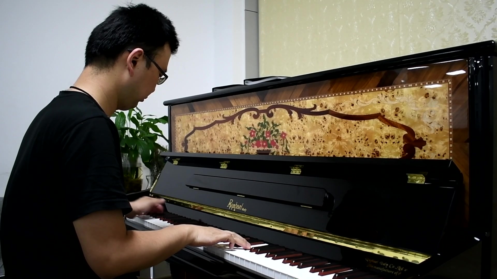 playing love 海上钢琴师主题曲令人感动的1900.那个一生都没有下过船...