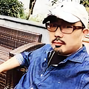 崔入尘烟 