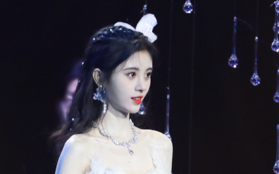 【鞠婧祎】首唱古画,期待浓浓和雪弟子