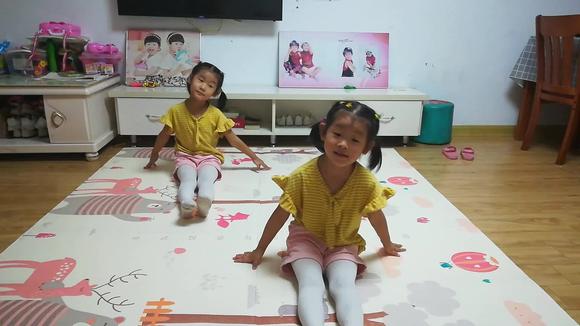 幼儿舞蹈练习视频,刚刚获得舞蹈考级一级过了,现在越跳越好