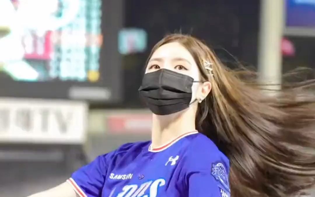 韩国拉拉队助阵卡塔尔世界杯,足球宝贝李多惠