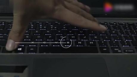 要如何打开键盘背光?
