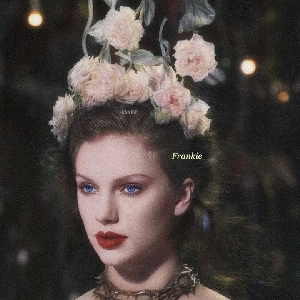 眼下彩虹是小蛋糕 