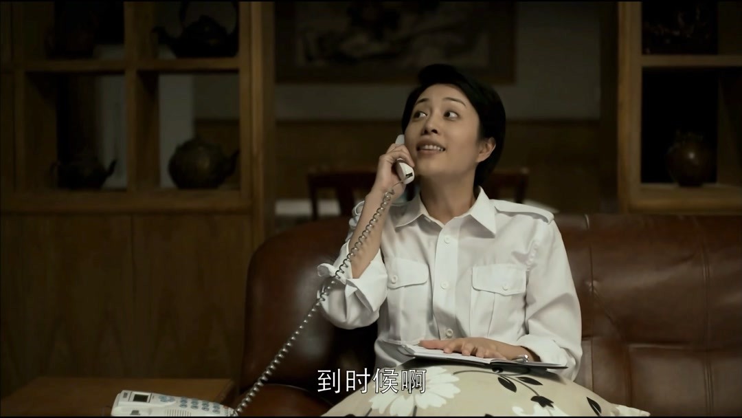亚菲不愧是领导小组组长,天天打电话管别人要礼物