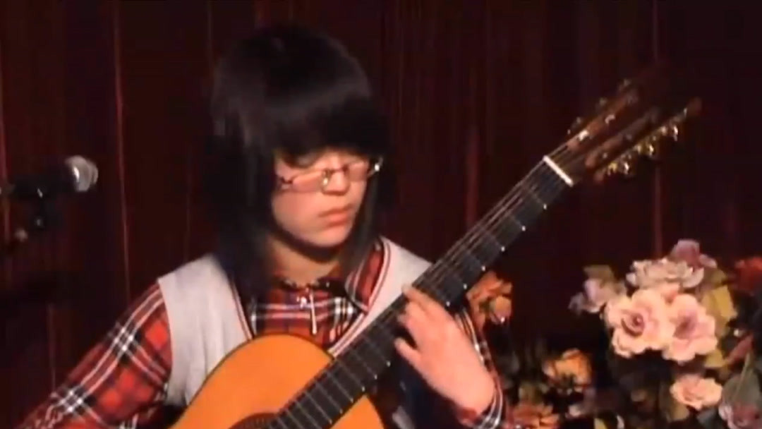 什么是吉它 初学吉他哪个品牌好