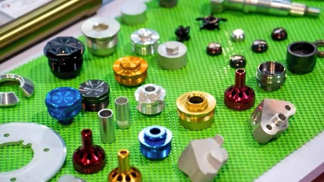 设备零件材料的选择思路:材料刚度、表面硬度、材料韧性