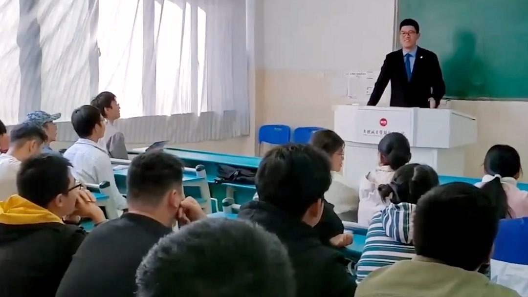   安徽高校首设殡葬专业 听说很火爆 你们敢报吗?