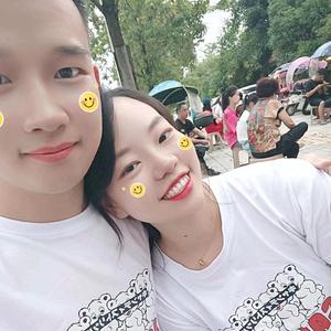 黄小黄 