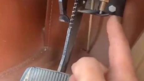 电动车刹车不回位,其实解决的方法很简单,老师傅教会你这一招!