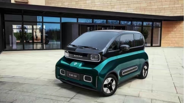宝骏KiWi EV,8月11日开启预订,比宏光MINIEV续航更长、配置更高