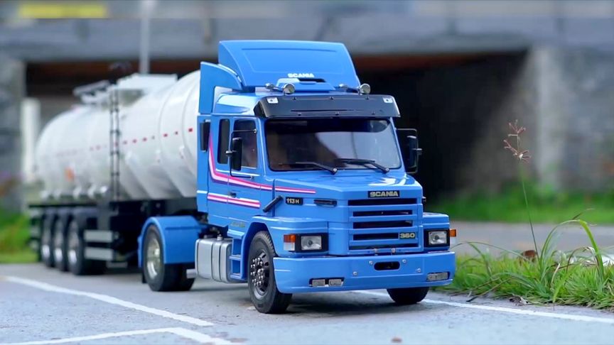 1比14的遥控卡车模型,小孩子见到肯定乐坏了