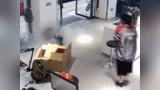 【浙江】电动车电瓶充电5小时后突然爆炸起火 室内瞬间浓烟弥漫