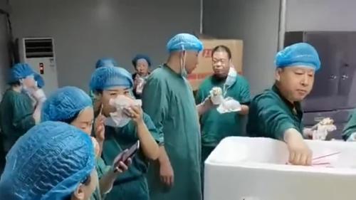 医院的6s管理开始了,我们手术室团结的大家庭,每天加班加点也很快乐