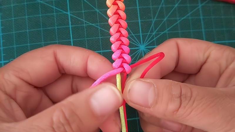 一根绳子,手把手教你做简单又大方的爱心手链,真有这么奥妙?